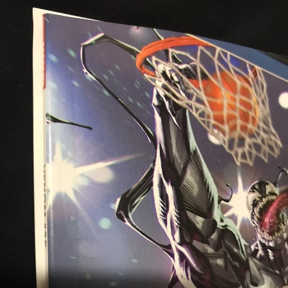 Marvel | Other | Marvel Venom 35 20 Slam Dunk On Spiderman Virgin Comic ...